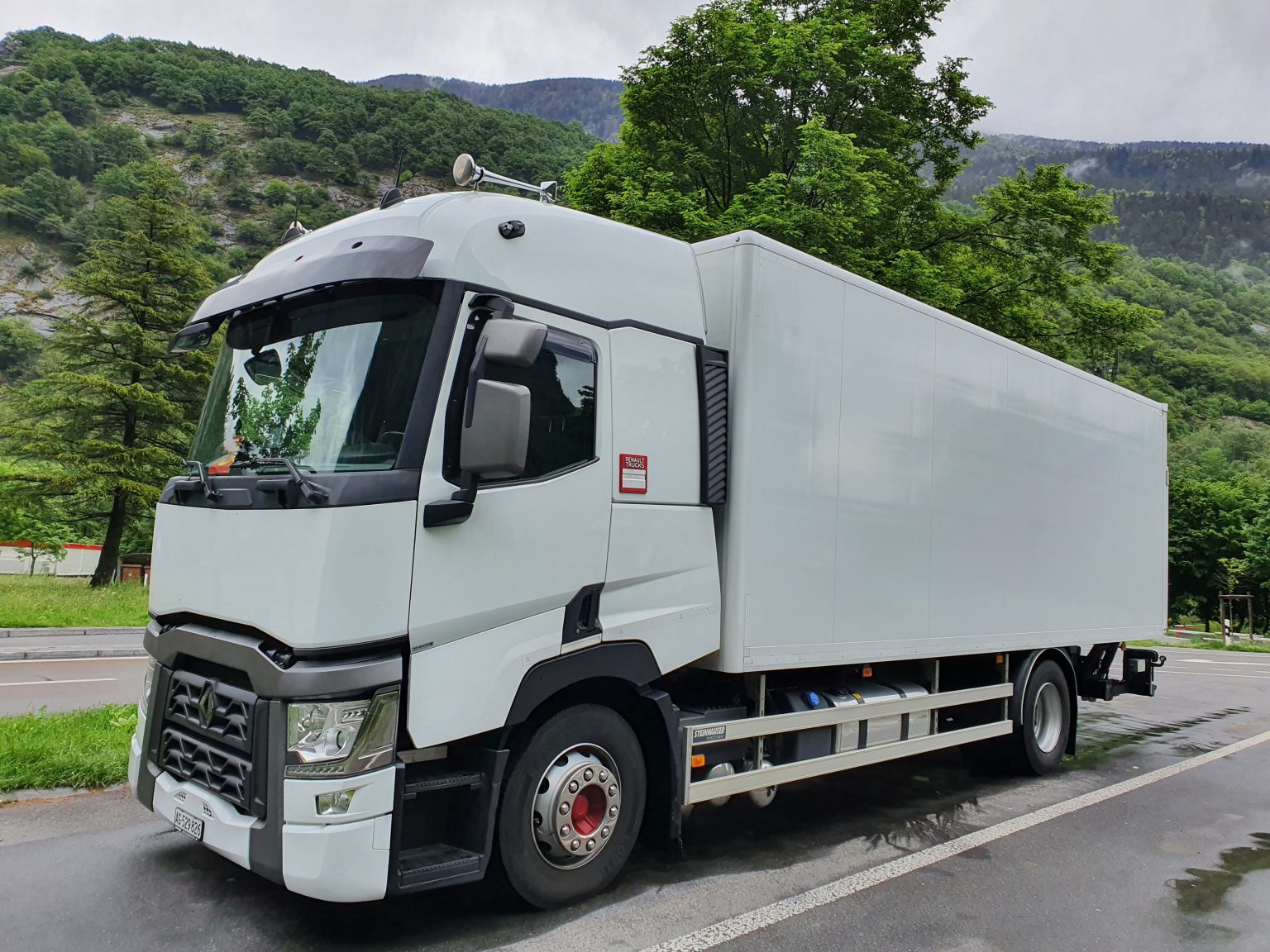 DLS Trans GmbH | Ihr Partner für LKW Transport